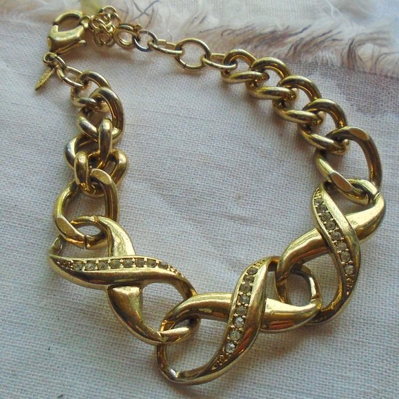 Sag | Jewelry | Vintage Gold Tone Infinity Chain Bracelet | Poshmark